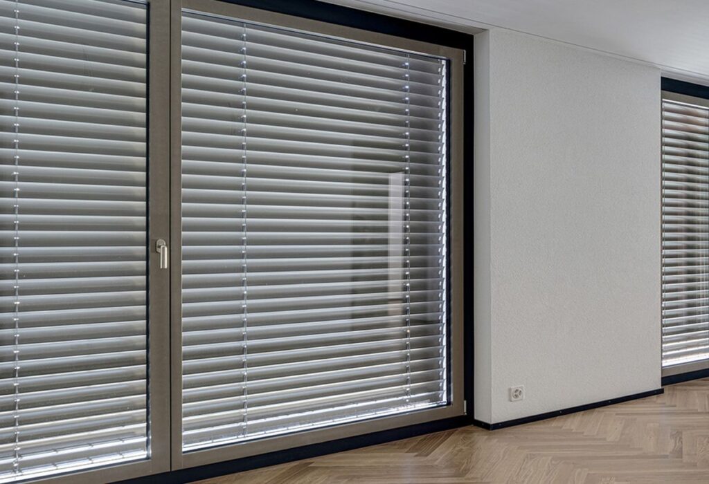 Solomatic® II - Lifestyle Awnings