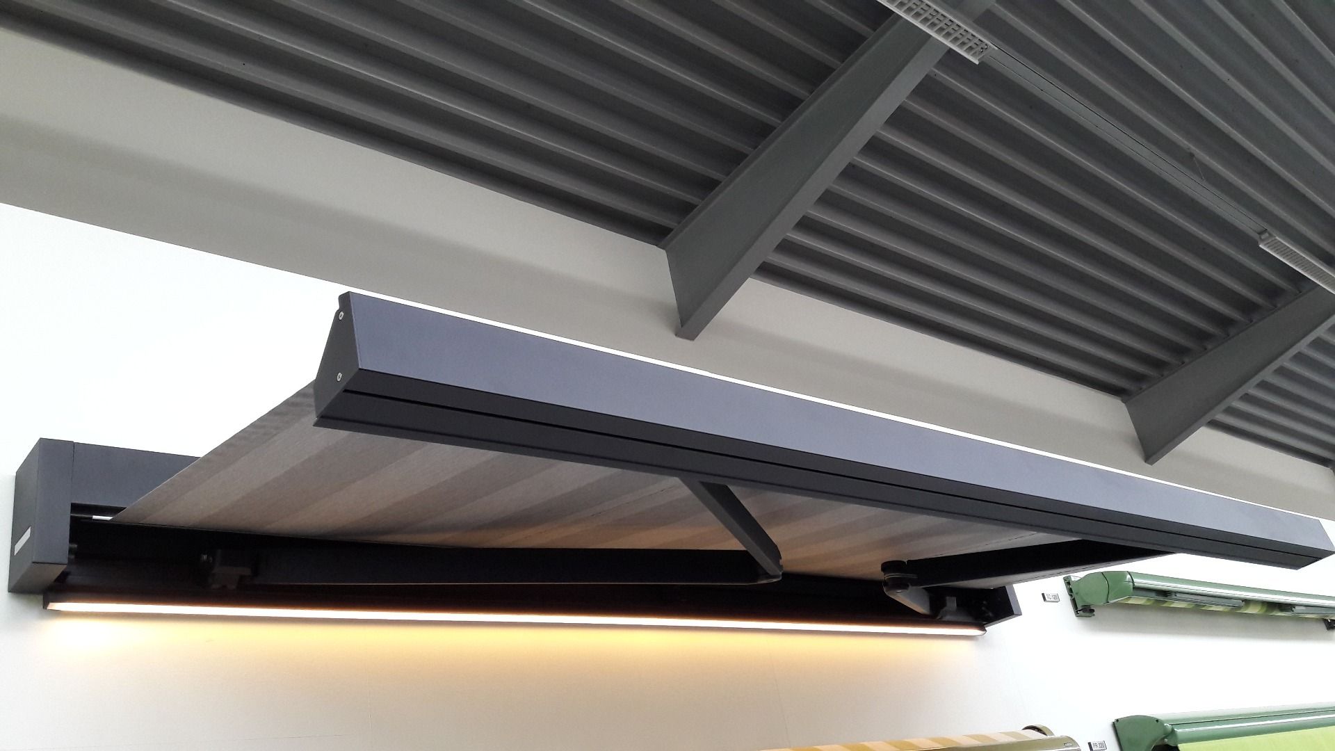 Harol BX270 Cassette Folding Arm awning – Lifestyle Awnings